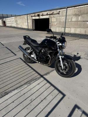 Black Suzuki GSF 2005 in Kaunas, with an engine capacity of 0.66 L and mileage of 61 thousand km for 1650 €, photo 6 on AUTOMOTO.COM.LV
