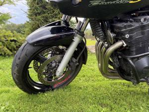 Black Suzuki GSF 2005 in Rokiskis, with an engine capacity of 0.65 L and mileage of 43 thousand km for 2300 €, photo 6 on AUTOMOTO.COM.LV
