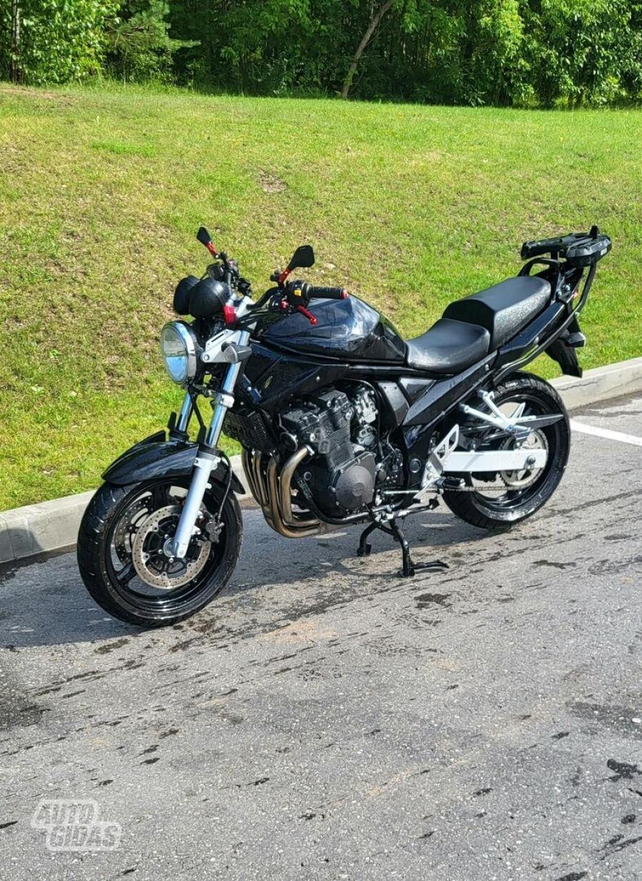 Melns Suzuki GSF 2006 Utena, ar dzinēja tilpumu 0.66 L un nobraukumu 67 tūkst. km par 2450 €, foto 1 vietnē AUTOMOTO.COM.LV