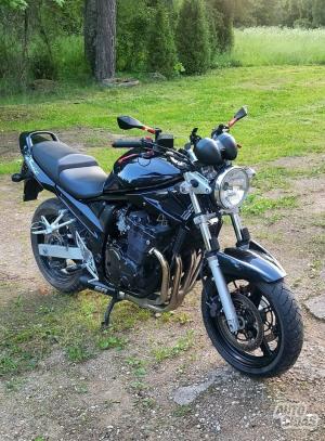 Melns Suzuki GSF 2006 Utena, ar dzinēja tilpumu 0.66 L un nobraukumu 67 tūkst. km par 2450 €, foto 5 vietnē AUTOMOTO.COM.LV
