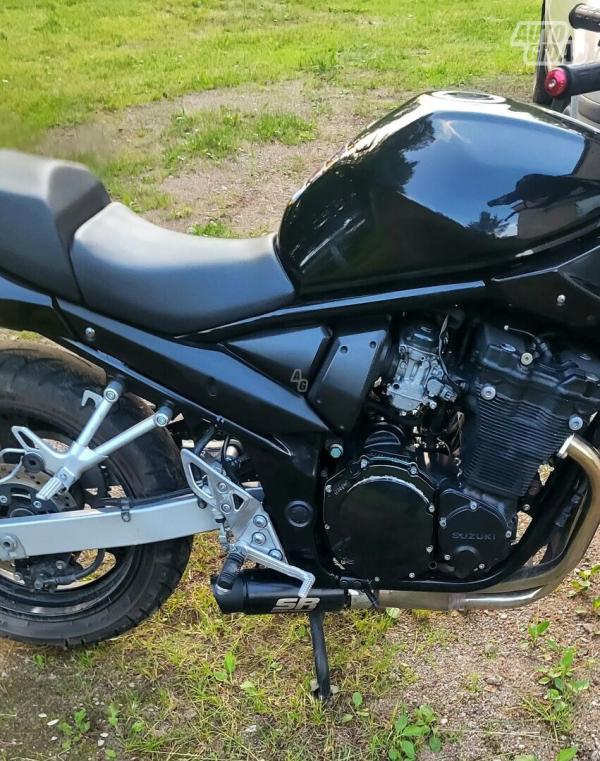 Black Suzuki GSF 2006 in Utena, with an engine capacity of 0.66 L and mileage of 67 thousand km for 2450 €, photo 6 on AUTOMOTO.COM.LV