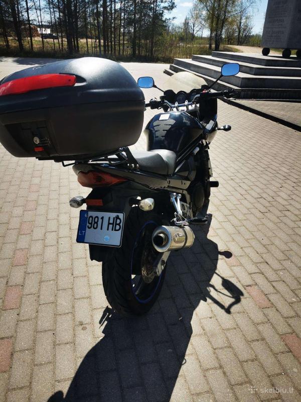 Черный Сузуки GSF 2006 в Таураге, объемом двигателя 0.65 л и пробегом 111 тыс. км за 1350 €, фото 7 на AUTOMOTO.COM.LV