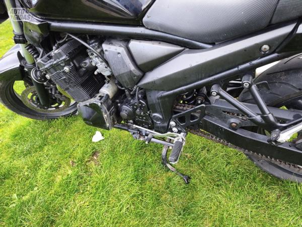 Black Suzuki GSF 2006 in Radviliskis, with an engine capacity of 0.65 L and mileage of 13 thousand km for 1350 €, photo 5 on AUTOMOTO.COM.LV