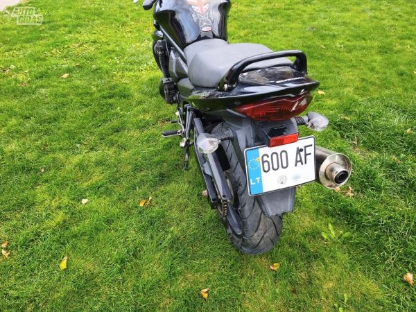 Black Suzuki GSF 2006 in Radviliskis, with an engine capacity of 0.65 L and mileage of 13 thousand km for 1350 €, photo 7 on AUTOMOTO.COM.LV