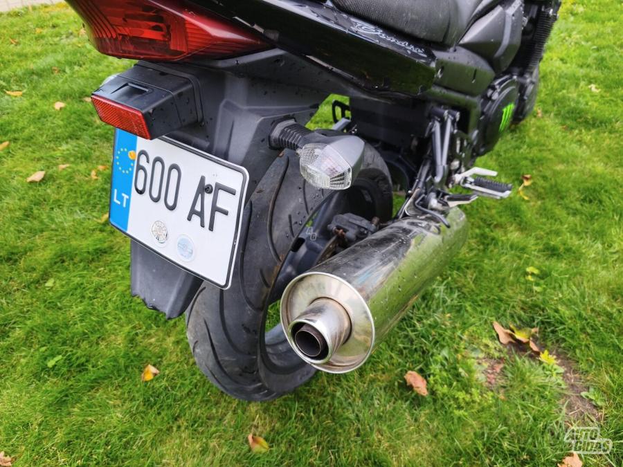 Melns Suzuki GSF 2006 Radviliškis, ar dzinēja tilpumu 0.65 L un nobraukumu 13 tūkst. km par 1350 €, foto 8 vietnē AUTOMOTO.COM.LV
