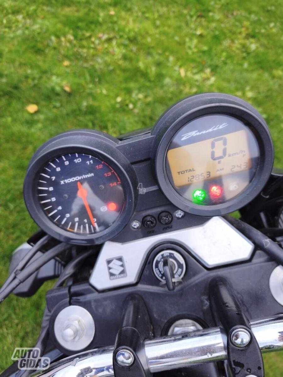 Melns Suzuki GSF 2006 Radviliškis, ar dzinēja tilpumu 0.65 L un nobraukumu 13 tūkst. km par 1350 €, foto 22 vietnē AUTOMOTO.COM.LV