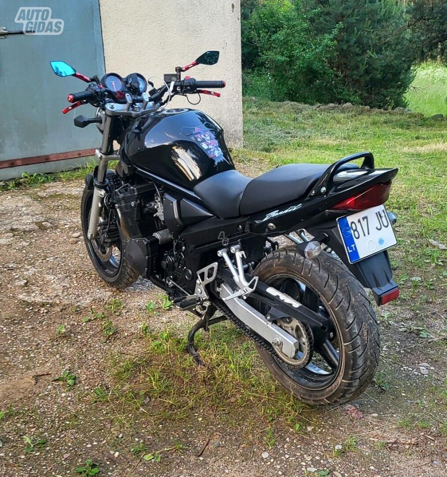 Black Suzuki GSF 2006 in Utena, with an engine capacity of 0.66 L and mileage of 67 thousand km for 1850 €, photo 9 on AUTOMOTO.COM.LV