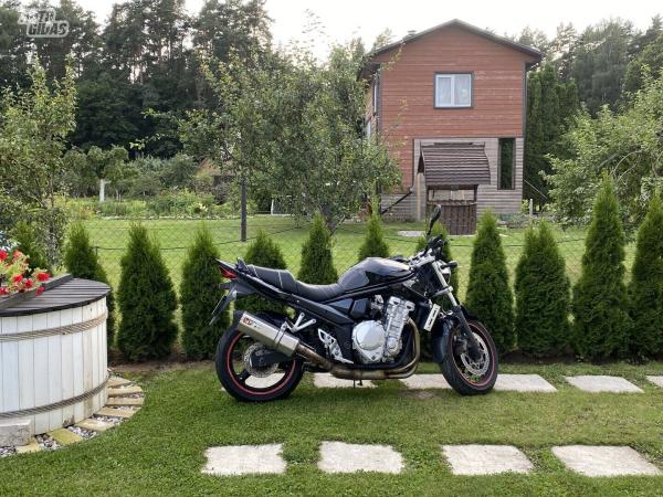 Black Suzuki GSF 2007 in Vilnius, with an engine capacity of 0.66 L and mileage of 66 thousand km for 1450 €, photo 1 on AUTOMOTO.COM.LV