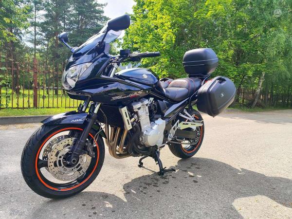 Black Suzuki GSF 2007 in Kaunas, with an engine capacity of 1.25 L and mileage of 107 thousand km for 3000 €, photo 1 on AUTOMOTO.COM.LV