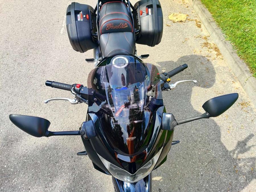 Black Suzuki GSF 2007 in Kaunas, with an engine capacity of 1.25 L and mileage of 107 thousand km for 3000 €, photo 15 on AUTOMOTO.COM.LV
