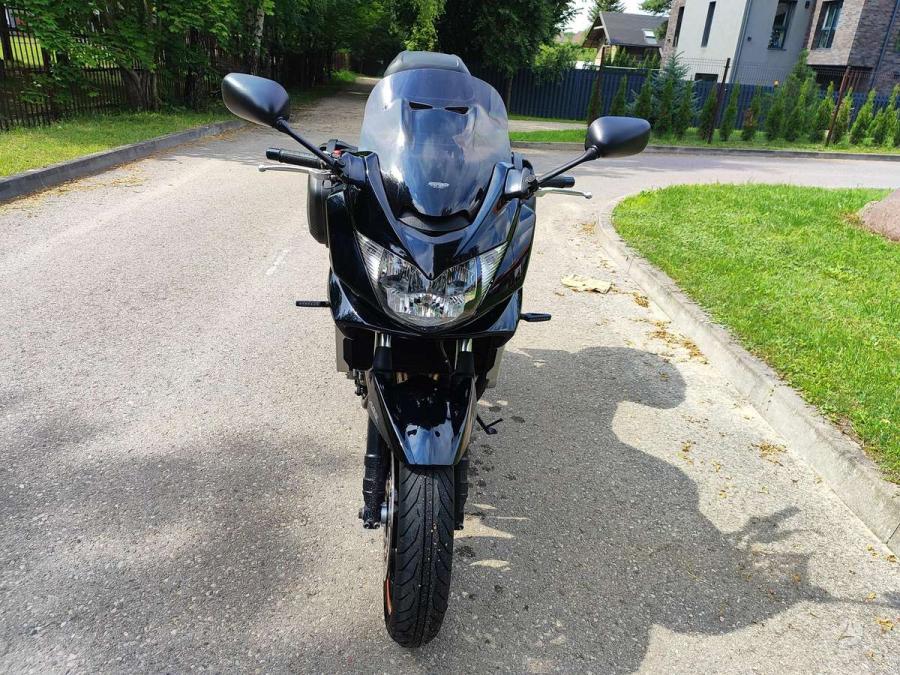 Black Suzuki GSF 2007 in Kaunas, with an engine capacity of 1.25 L and mileage of 107 thousand km for 3000 €, photo 17 on AUTOMOTO.COM.LV