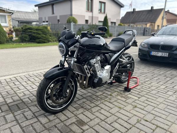 Melns Suzuki GSF 2007 Šauļi, ar dzinēja tilpumu 0.65 L un nobraukumu 42 tūkst. km par 2600 €, foto 1 vietnē AUTOMOTO.COM.LV