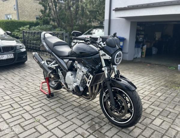 Melns Suzuki GSF 2007 Šauļi, ar dzinēja tilpumu 0.65 L un nobraukumu 42 tūkst. km par 2600 €, foto 3 vietnē AUTOMOTO.COM.LV