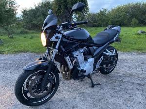 Black Suzuki GSF 2008 in Vilnius, with an engine capacity of 0.65 L and mileage of 37 thousand km for 2750 €, photo  on AUTOMOTO.COM.LV