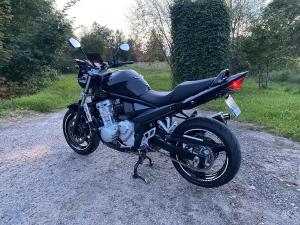 Black Suzuki GSF 2008 in Vilnius, with an engine capacity of 0.65 L and mileage of 37 thousand km for 2750 €, photo 6 on AUTOMOTO.COM.LV