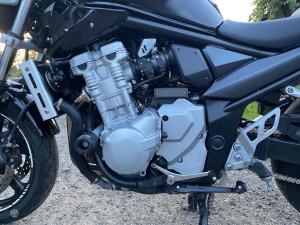 Black Suzuki GSF 2008 in Vilnius, with an engine capacity of 0.65 L and mileage of 37 thousand km for 2750 €, photo 9 on AUTOMOTO.COM.LV