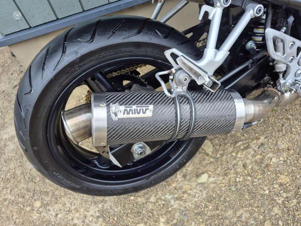 Melns Suzuki GSF 2009 Kuršėnai, ar dzinēja tilpumu 0.66 L un nobraukumu 30 tūkst. km par 2850 €, foto 9 vietnē AUTOMOTO.COM.LV