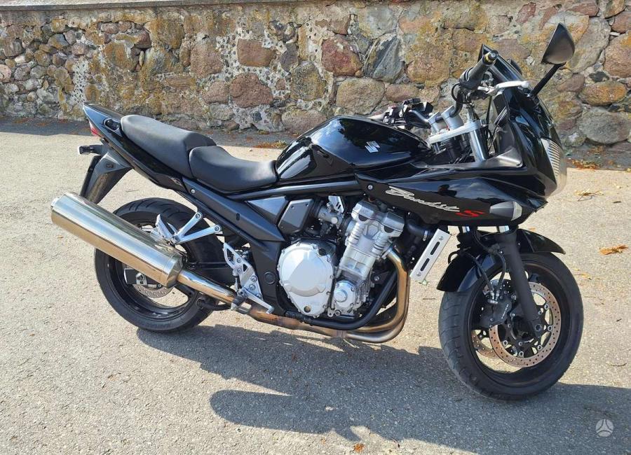 Melns Suzuki GSF 2009 Šauļi, ar dzinēja tilpumu 0.66 L un nobraukumu 57 tūkst. km par 2400 €, foto 1 vietnē AUTOMOTO.COM.LV