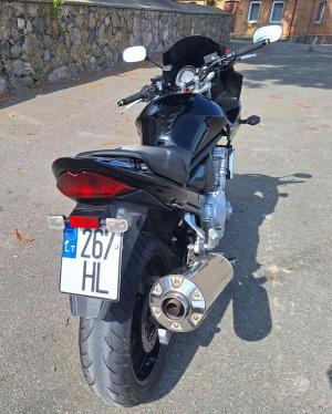 Melns Suzuki GSF 2009 Šauļi, ar dzinēja tilpumu 0.66 L un nobraukumu 57 tūkst. km par 2400 €, foto 5 vietnē AUTOMOTO.COM.LV