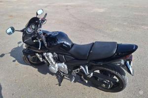 Melns Suzuki GSF 2009 Šauļi, ar dzinēja tilpumu 0.66 L un nobraukumu 57 tūkst. km par 2400 €, foto 6 vietnē AUTOMOTO.COM.LV