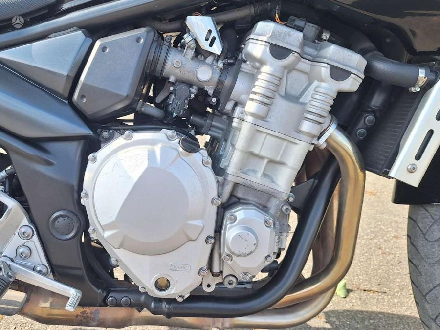 Melns Suzuki GSF 2009 Šauļi, ar dzinēja tilpumu 0.66 L un nobraukumu 57 tūkst. km par 2400 €, foto 15 vietnē AUTOMOTO.COM.LV