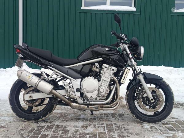 Melns Suzuki GSF 2010 Telšiai, ar dzinēja tilpumu 0.65 L un nobraukumu 36 tūkst. km par 2200 €, foto 3 vietnē AUTOMOTO.COM.LV