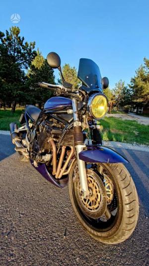 Zils Suzuki GSF 1996 Viļņa, ar dzinēja tilpumu 1.16 L un nobraukumu 35 tūkst. km par 1700 €, foto 4 vietnē AUTOMOTO.COM.LV