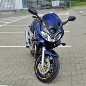 Zils Suzuki GSF 2000 Panevēža, ar dzinēja tilpumu 0.60 L un nobraukumu 35 tūkst. km par 1800 €, foto  vietnē AUTOMOTO.COM.LV