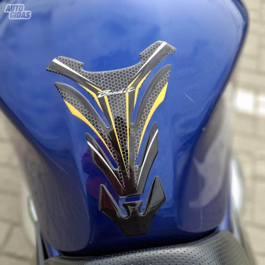 Blue Suzuki GSF 2000 in Panevezys, with an engine capacity of 0.60 L and mileage of 35 thousand km for 1800 €, photo 9 on AUTOMOTO.COM.LV