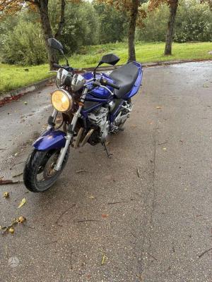 Blue Suzuki GSF 2000 in Taurage, with an engine capacity of 0.60 L and mileage of 36 thousand km for 1000 €, photo  on AUTOMOTO.COM.LV