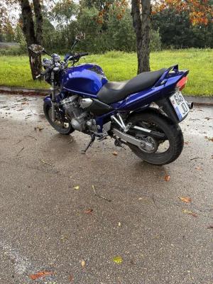 Blue Suzuki GSF 2000 in Taurage, with an engine capacity of 0.60 L and mileage of 36 thousand km for 1000 €, photo 5 on AUTOMOTO.COM.LV