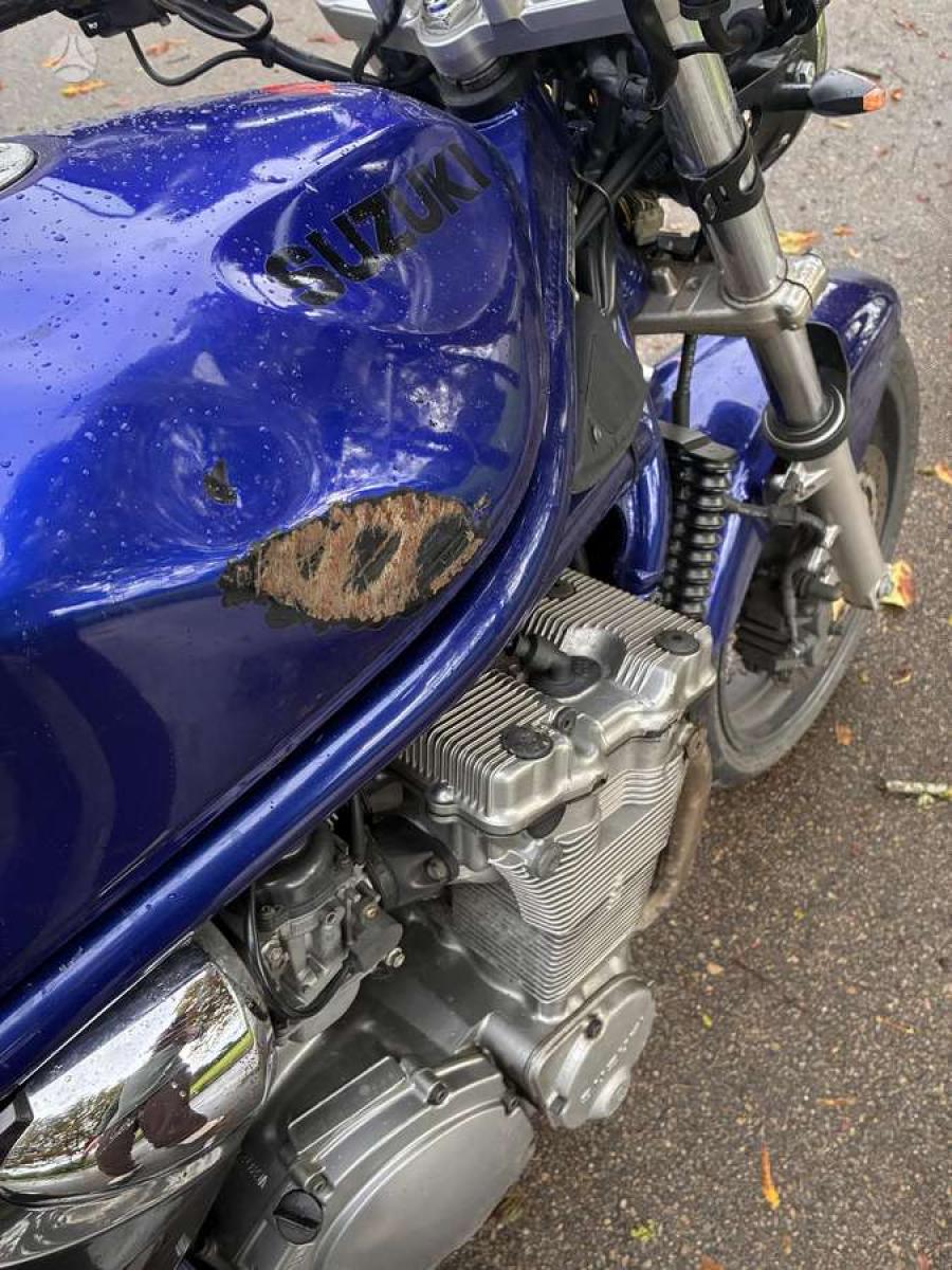 Blue Suzuki GSF 2000 in Taurage, with an engine capacity of 0.60 L and mileage of 36 thousand km for 1000 €, photo 10 on AUTOMOTO.COM.LV
