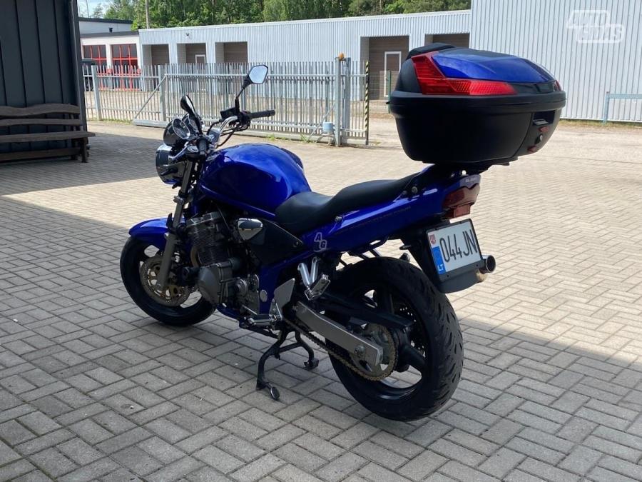 Zils Suzuki GSF 2001 Jonava, ar dzinēja tilpumu 0.60 L un nobraukumu 0 tūkst. km par 2000 €, foto 6 vietnē AUTOMOTO.COM.LV