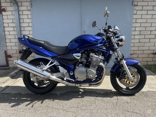 Blue Suzuki GSF 2001 in Birstonas, with an engine capacity of 0.60 L and mileage of 25 thousand km for 1999 €, photo 3 on AUTOMOTO.COM.LV