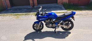 Zils Suzuki GSF 2001 Druskininkai, ar dzinēja tilpumu 0.60 L un nobraukumu 65 tūkst. km par 1000 €, foto 6 vietnē AUTOMOTO.COM.LV