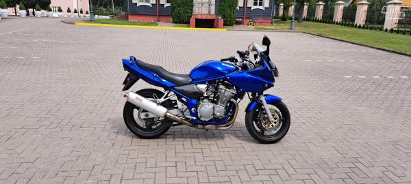 Blue Suzuki GSF 2001 in Druskininkai, with an engine capacity of 0.60 L and mileage of 65 thousand km for 1250 €, photo 5 on AUTOMOTO.COM.LV