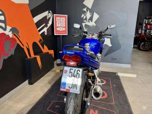 Zils Suzuki GSF 2002 Viļņa, ar dzinēja tilpumu 0.60 L un nobraukumu 48 tūkst. km par 1999 €, foto 19 vietnē AUTOMOTO.COM.LV