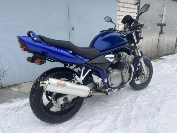 Blue Suzuki GSF 2002 in Birstonas, with an engine capacity of 0.60 L and mileage of 30 thousand km for 1999 €, photo 5 on AUTOMOTO.COM.LV