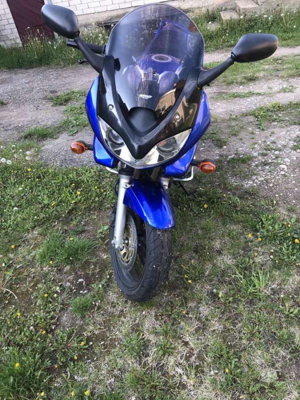 Синий Сузуки GSF 2002 в Вилкавишкис, объемом двигателя 0.60 л и пробегом 47 тыс. км за 1299 €, фото 4 на AUTOMOTO.COM.LV