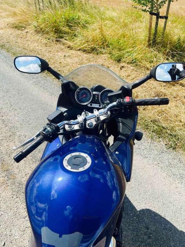 Blue Suzuki GSF 2002 in Vilnius, with an engine capacity of 1.20 L and mileage of 52 thousand km for 1690 €, photo 7 on AUTOMOTO.COM.LV
