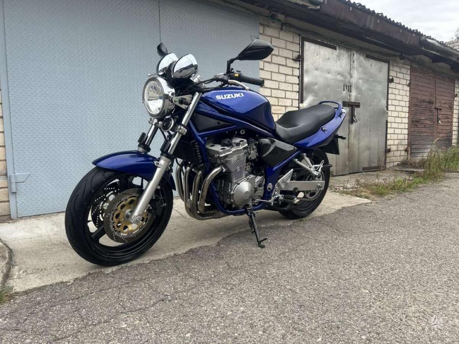 Blue Suzuki GSF 2003 in Birstonas, with an engine capacity of 0.60 L and mileage of 35 thousand km for 1799 €, photo 2 on AUTOMOTO.COM.LV