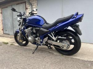 Blue Suzuki GSF 2003 in Birstonas, with an engine capacity of 0.60 L and mileage of 35 thousand km for 1799 €, photo 5 on AUTOMOTO.COM.LV