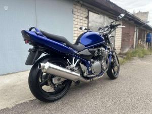 Blue Suzuki GSF 2003 in Birstonas, with an engine capacity of 0.60 L and mileage of 35 thousand km for 1799 €, photo 6 on AUTOMOTO.COM.LV