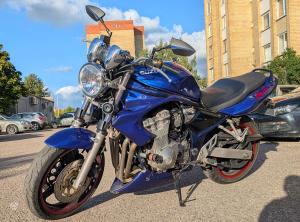 Zils Suzuki GSF 2003 Kauņa, ar dzinēja tilpumu 0.60 L un nobraukumu 56 tūkst. km par 1300 €, foto 3 vietnē AUTOMOTO.COM.LV
