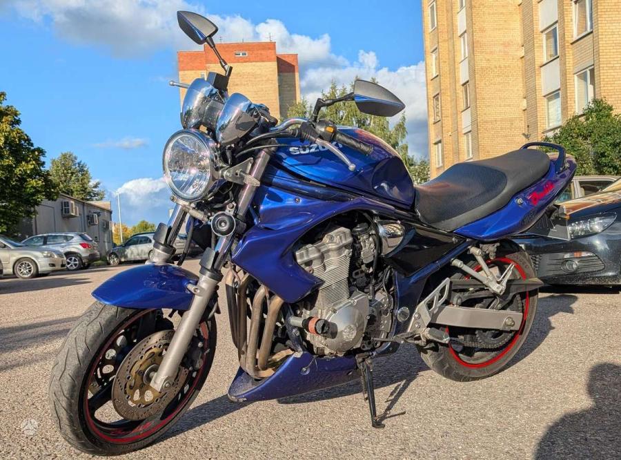 Zils Suzuki GSF 2003 Kauņa, ar dzinēja tilpumu 0.60 L un nobraukumu 56 tūkst. km par 1300 €, foto 3 vietnē AUTOMOTO.COM.LV