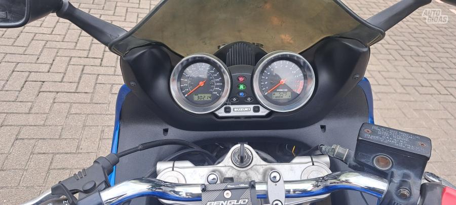 Blue Suzuki GSF 2004 in Druskininkai, with an engine capacity of 0.60 L and mileage of 48 thousand km for 1600 €, photo 10 on AUTOMOTO.COM.LV