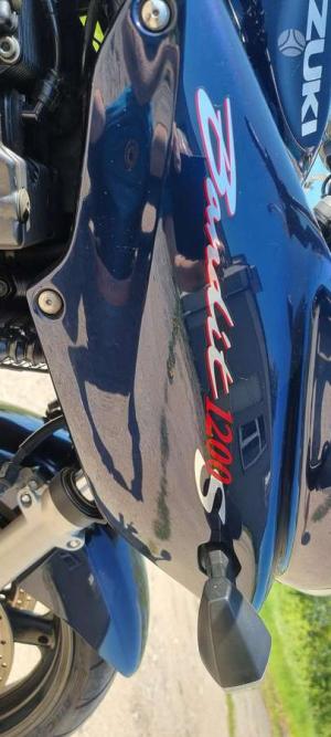 Blue Suzuki GSF 2004 in Alytus, with an engine capacity of 1.20 L and mileage of 57 thousand km for 2000 €, photo 20 on AUTOMOTO.COM.LV