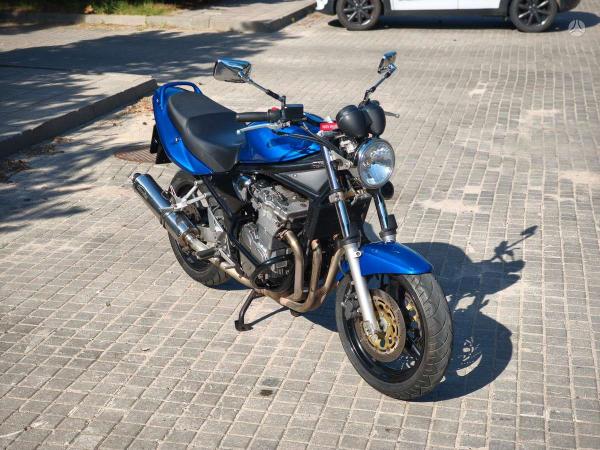 Zils Suzuki GSF 2005 Viļņa, ar dzinēja tilpumu 0.60 L un nobraukumu 62 tūkst. km par 1600 €, foto 2 vietnē AUTOMOTO.COM.LV