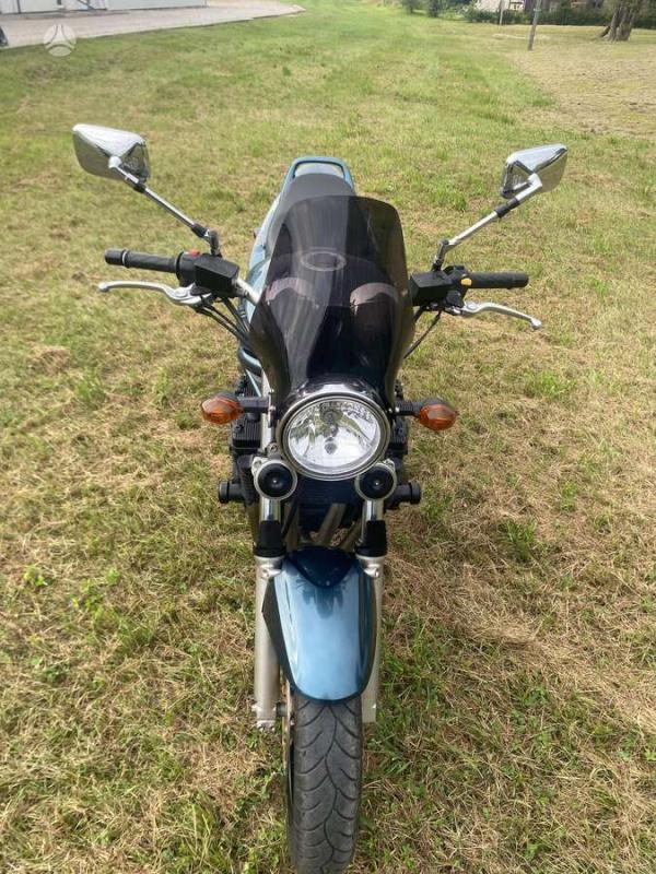Blue Suzuki GSF 2005 in Jonava, with an engine capacity of 1.20 L and mileage of 49 thousand km for 1950 €, photo 2 on AUTOMOTO.COM.LV