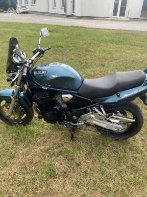 Blue Suzuki GSF 2005 in Jonava, with an engine capacity of 1.20 L and mileage of 49 thousand km for 1950 €, photo 5 on AUTOMOTO.COM.LV